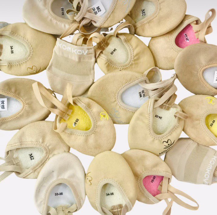 Halfshoes for rhythmic gymnastics and dancing - KOMKOV