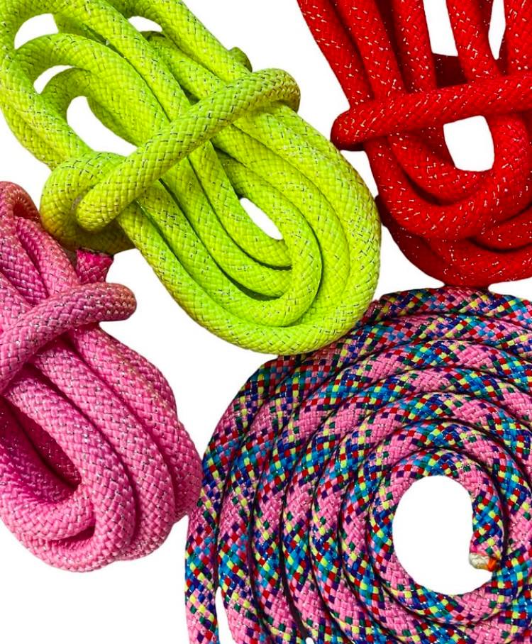 Apparatus for rhythmic gymnastics and dancing - KOMKOV